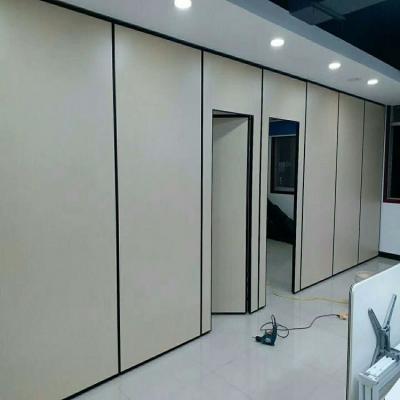 China Soundproof Movable Partition Walls 3 to 17m Height 65-100mm Thickness for Convention Center for sale
