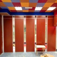 China Acoustic Operable Movable Partition Walls 65mm 100mm Soundproof Ballroom Wooden for sale