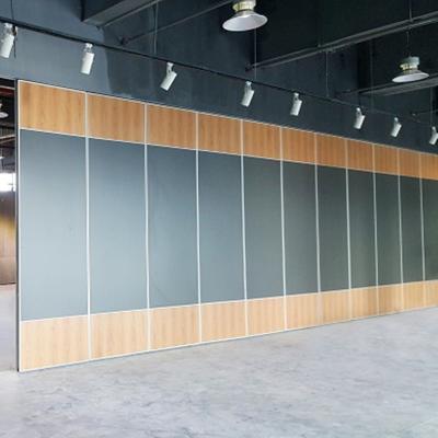 China Soundproof Folding Aluminum Movable Partition Walls 65mm 85mm 100mm for Hotel Banquet Hall for sale
