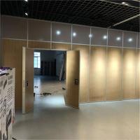 China Aluminum Lightweight Acoustic Sliding Folding Partition Walls 65mm 100mm for Restaurant for sale