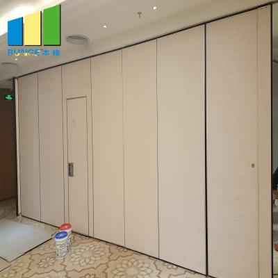 China Soundproof Accordion Sliding Room Partitions 65mm Office Movable Wall Board for sale
