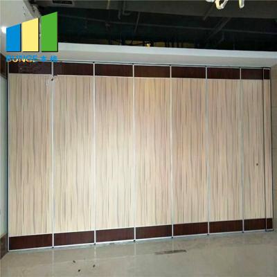 China Acoustic Sliding Partition Walls 65-100mm Thickness 26-52dB Soundproof for Hotel Meeting Rooms for sale