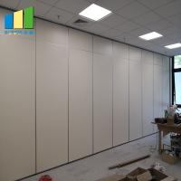 China Ceiling Hung Acoustic Folding Fabric Partition Walls 65mm 40 STC for Classrooms Meeting Rooms for sale