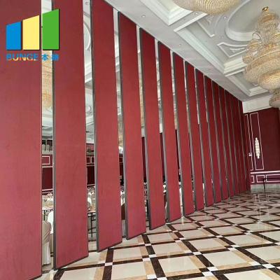 China Ballroom Acoustic Movable Partitions Soundproof Folding Partition Walls 65mm 1230mm for Restaurant for sale