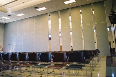China Movable Partition Walls 65mm 85mm 100mm Top Hung Soundproof Aluminum Folding Door Office Conference for sale