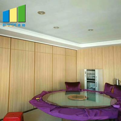 China Movable Sliding Door Foldable Wooden Sound Proof Partition Wall 500-1230mm Width 2000-4000mm Height for sale