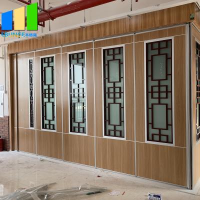 China Aluminum Frame Movable Partition Walls With Grill Glass Design for sale