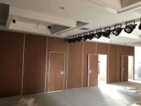 China Aluminum Acoustic Folding Partitions 85mm Movable Walls for Meeting Room for sale