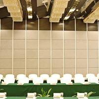 China Movable Acoustic Partition Wall 65mm Fireproof Fabric Finish Removable Hotel Room Divider for sale