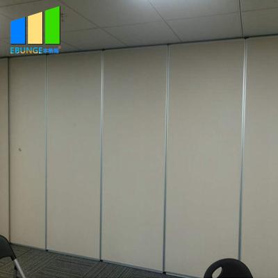 China Collapsing Folding Wood Partition Walls 65mm to 125mm for Hotels Restaurants for sale