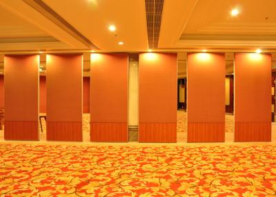 China Durable Acoustic Partition Wall PU Leather Surface Finish For Upscale Restaurant for sale