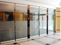 China Ebunge Frameless Tempered Glass Partition Wall 36mm Acoustic Room Dividers for Office for sale