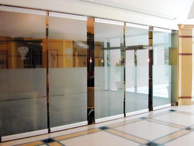 China Ebunge Frameless Tempered Glass Partition Wall 36mm Acoustic Room Dividers for Office for sale