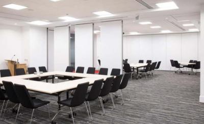 China Movable Soundproof Modular Office Partition Wall 65mm 85mm 100mm Top Hung No Floor Track for sale