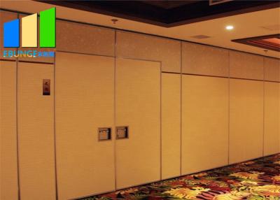 China Customized Leather Folding Wooden Demountable Acoustic Partition Wall 65mm 100mm for sale