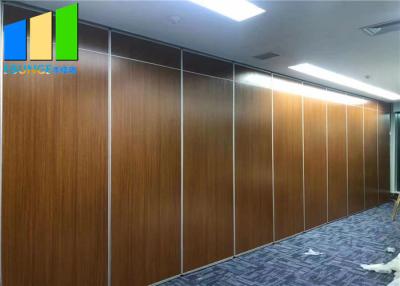 China Temporary Acoustic Meeting Room Folding Partition Wall 65mm Thickness 4000mm Height for sale