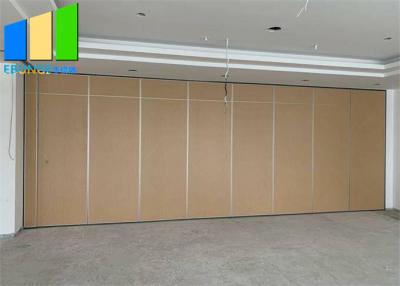 China Church Acoustic Foldable Partition Soundproof Movable Walls 600mm-1200mm Width 15m Span for sale