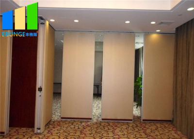 China Laminate Veneer Soundproof Folding Partition Wall 80mm Thick 450kg Load for Office Classroom for sale
