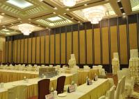 China No Floor Track Conference Room Dividers Sliding Door 500-1230mm Panel Width Manual Operation for sale