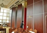 China Acoustic Room Dividers 500-1230mm Panel Width 2000-6000mm Height Manual Operated Aluminum Frame for sale
