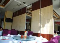 China Meeting Room Wooden Partition Wall Aluminum Sound Proof Doors 28-42db 2000-5000mm for sale