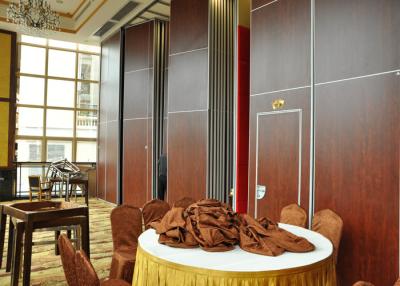 China Vinyl Finish Top Hung Folding Sliding Partition 6000mm Height 42db Soundproof for Wedding Hall for sale