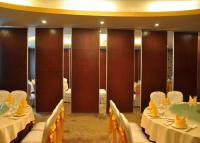 China Red Interior Decorative Partition Movable Office Partitions for sale