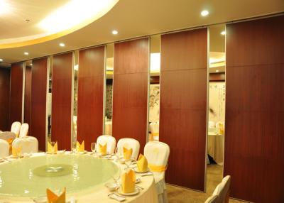 China Wooden Demountable Partition Wall 500-1230mm Panel Width 2000-5000mm Height Movable for sale