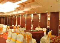 China Sound Proof Movable Partition Walls Restaurant Decorative Partition Wall for sale