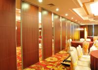 China Acoustic Wooden Partition Wall 500-1230mm Width 36-42dB Soundproof Manual Operable Wall for sale
