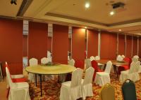 China Bare Finish Folding Partition Walls , Acoustic Movable Partition For  Wedding Facility for sale