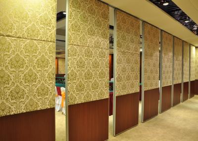 China Fabric Operable Sliding Portable Exhibition Walls 500 - 1230MM Width for sale