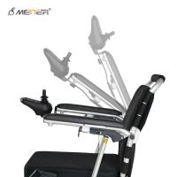 China Silver 39.68 Lb 6km/H Folding Lightweight Wheelchair for sale