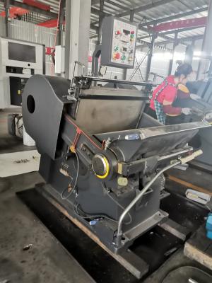 China Manual Paper Die Cutting 1100mm Corrugated Carton Box Machine CE EAC for sale