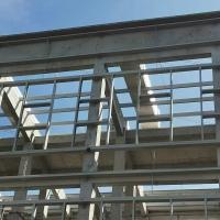 China Large Span Prefabricated Steel Structure Building Q355 Q235 Frame with 50-70 Year Lifespan for sale