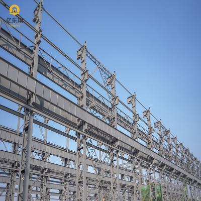 China Galvanized Prefab Steel Hangar Building with Sandwich Panel Walls 50-100mm and H-Section Beams 160-2000mm for sale