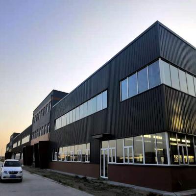 China Custom Prefab Steel Warehouse Building with 50-70 Year Service Life and Sandwich Panel Walls for sale