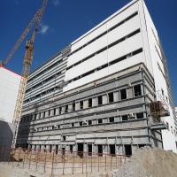 China YB 1.2m Brick Wall Prefabricated Steel Warehouse AWS D1.1 Welding for Large Scale Storage for sale