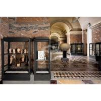 China T4 LED Fashion Museum Display Showcase Penbo Display 1200*400mm for sale
