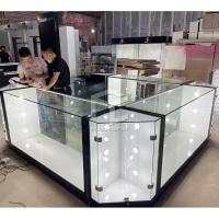 China Tempered Glass 10mm Thick Cell Phone Retail Display Case 6pcs Insert Spotlight for sale