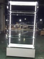 China Monomer Design Glass Display Cabinet For Bags With T4 LED Lighting for sale