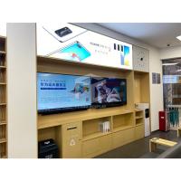 China ODM Mobile Phone Display Cabinet EPE Cotton Packaging Cell Phone Showcase for sale