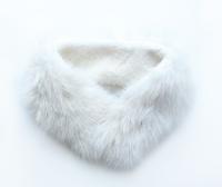 China Women Plush Scarf Made From 100 Percent Polyester Fake Fox Fur Thick Winter Neckwarmer Muffler Magnetic Closure for sale