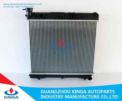 China High Efficiency Aluminium Car Radiators Benz 207D / 209D / 307D Vehicle Year 1968 - 1977 for sale