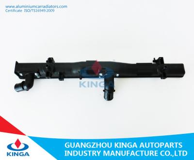 China Lightweight Car Spare Parts Radiator Plastic Tank For Toyota Hiace 2008 MT for sale