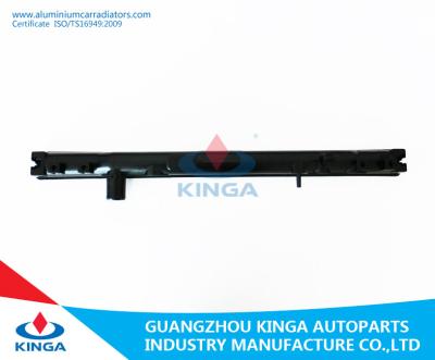 China Toyota Radiator Water Tank Radiator Plastic Tank For Innova Vigo ' 04 AT for sale