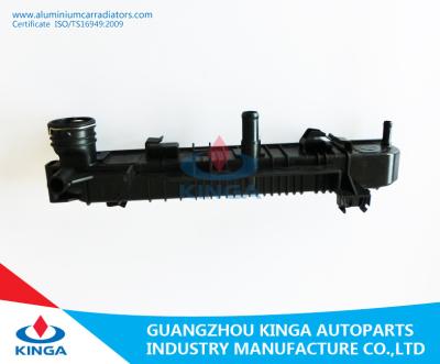 China Right Plastic Tank Radiator Mercedes Sprinter 06 MT OEM9065000002/0101/0202 for sale