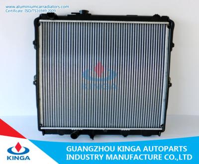 China Aluminum Toyota Radiator Hilux KZN165R 1999 / LN167 / 5l MT Custom Auto Radiator for sale