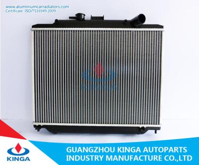 China URVAN 06 AT Nissan Radiator OEM Aluminum Core Plastic Tank Water - cooled for sale
