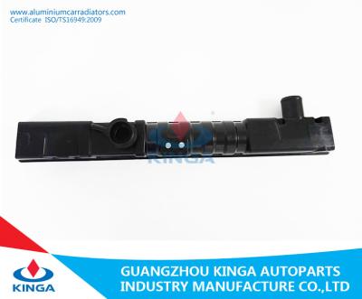 China Automotive Parts Plastic Radiator Tank Of Toyota Hiace '88-89 2Y/3Y/4Y Mt For Replacement for sale